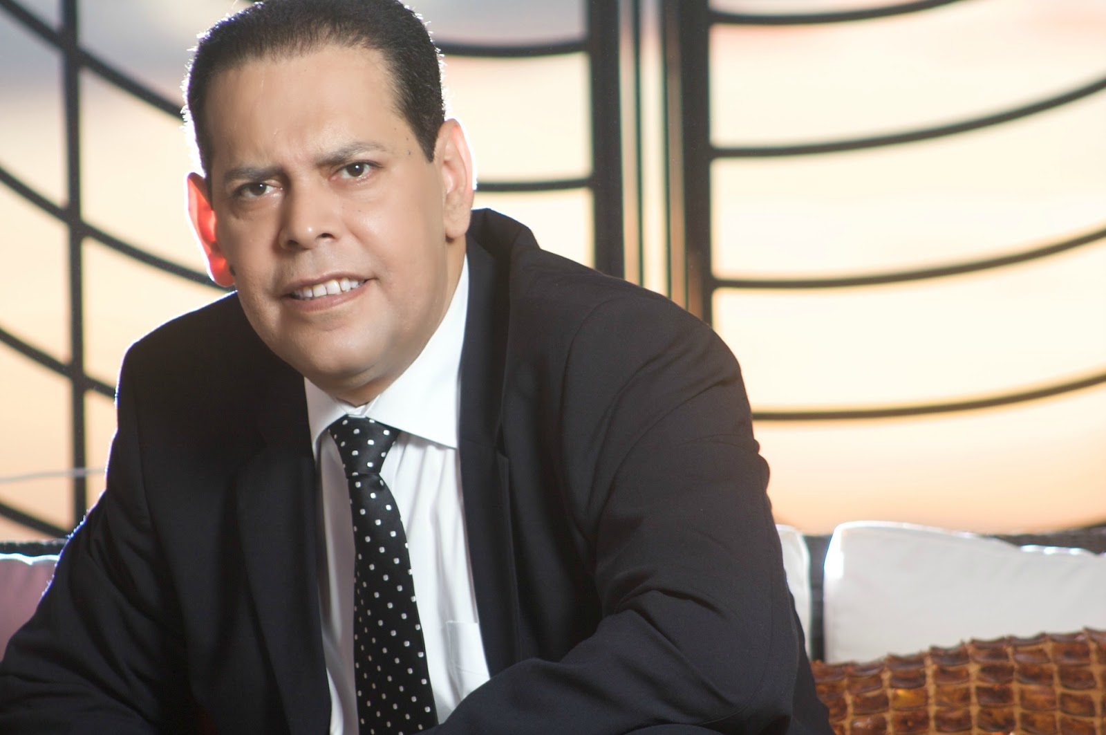 INTELIGENCIA DOMINICANA LIBRE: Fernando Villalona: Leyenda del merengue ...