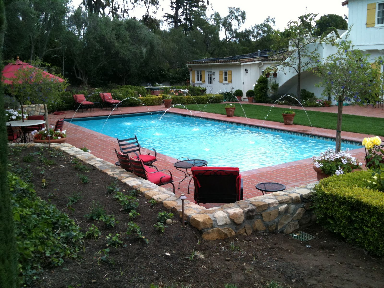 Piscina, Design, amplasarea si importanta piscinei in gradina