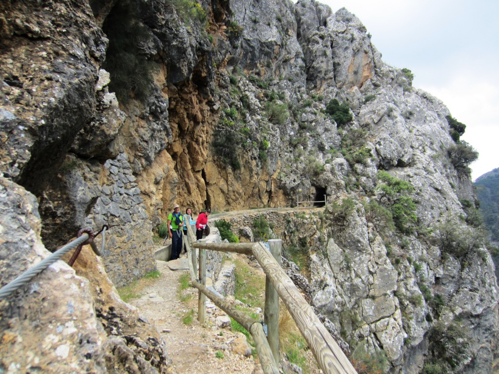 Senderos Almariya: 12. Senda de la Hidroeléctrica (PR A-36) - Laujar ...