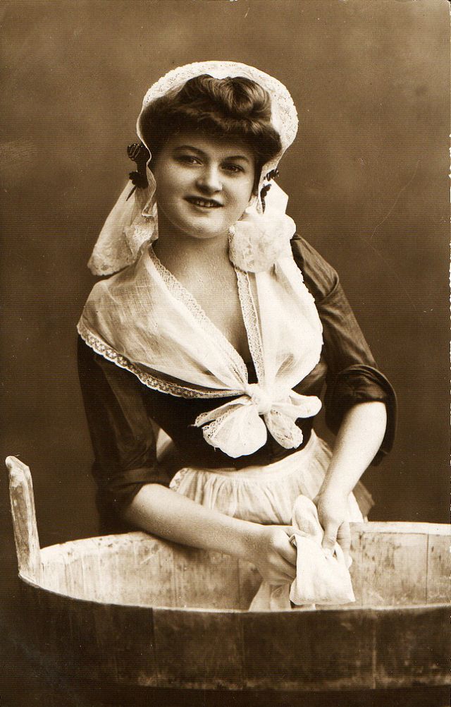 Beautiful Portraits of Edwardian Maids From the 1900s ~ Vintage Everyday