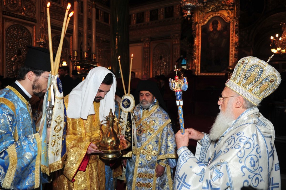 ΦΩΣ ΦΑΝΑΡΙΟΥ: Η ΠΑΤΡΙΑΡΧΙΚΗ Θ. ΛΕΙΤΟΥΡΓΙΑ ΚΑΙ ΧΕΙΡΟΤΟΝΙΑ ΔΙΑΚΟΝΟΥ ΣΤΗΝ ...