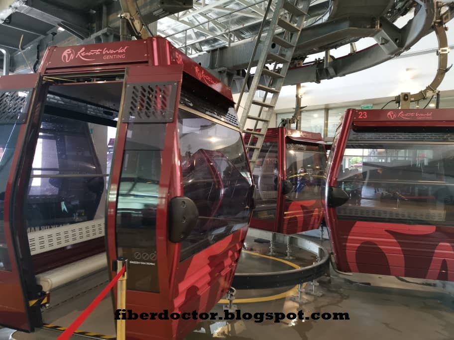 Nur Ida: Skyway Cable Car & Genting Premium Outlet