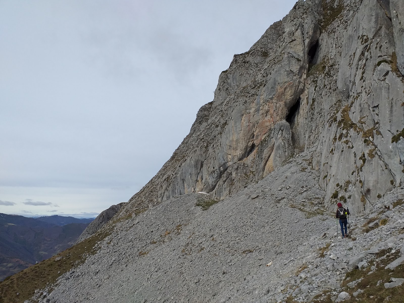 Camudando'l camín: Ruayer (Ayer) - Pena Reonda