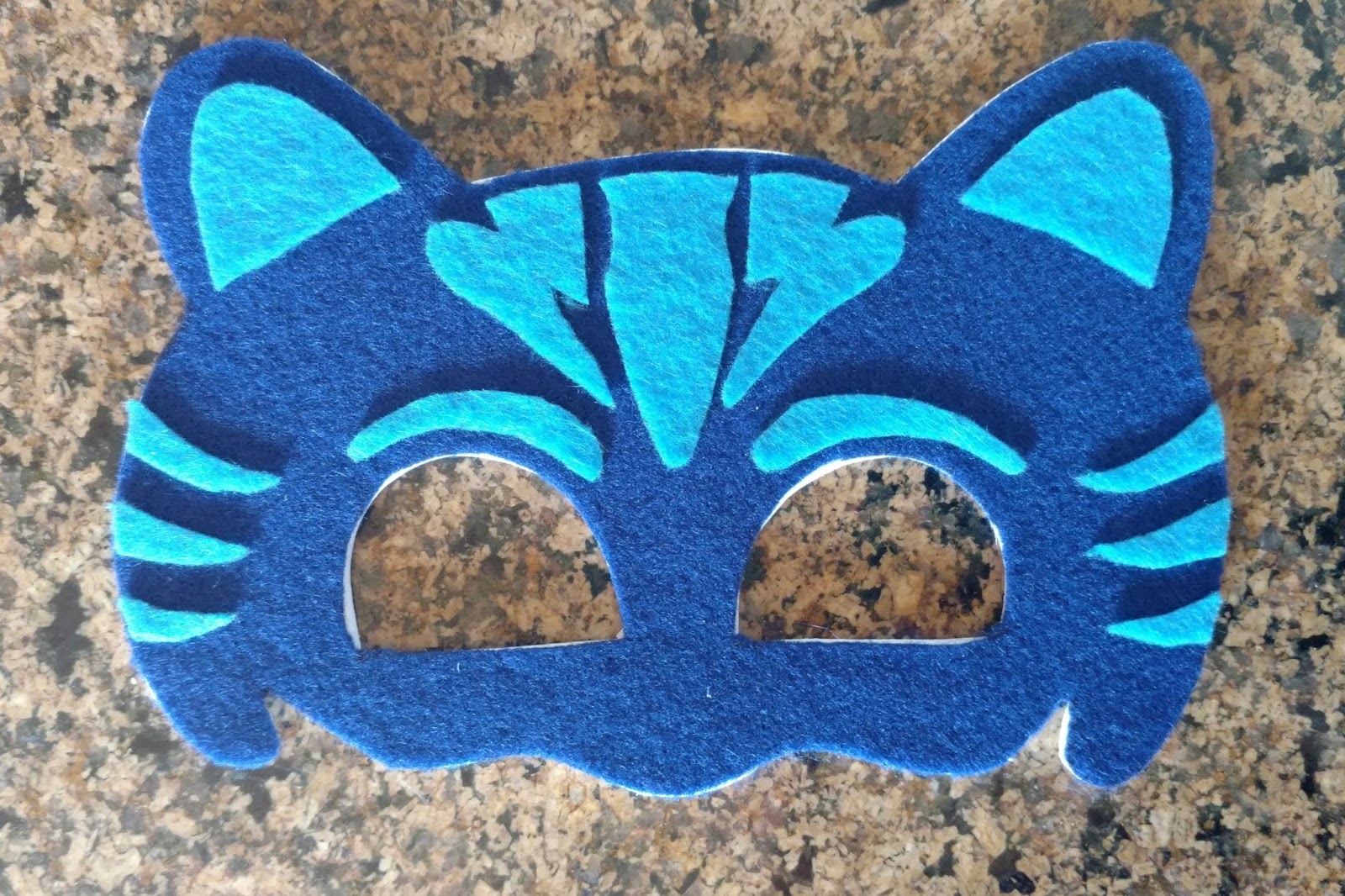 DIY Owlette and Cat Boy Masks (PJ Masks) - Sunshine and Munchkins