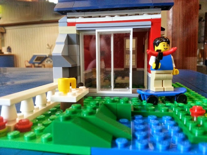 The Brick Castle: LEGO Creator 31009 Small Cottage 3in1