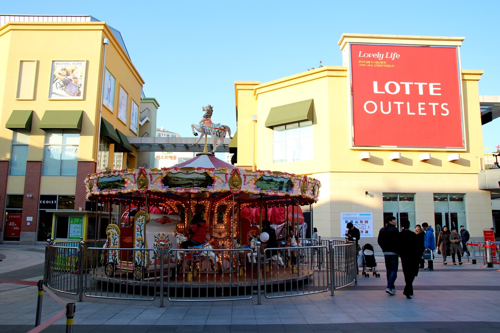 3 Best Shopping Malls in Korea – Daegu (Shinsegae, Isiapolis, Color Square)