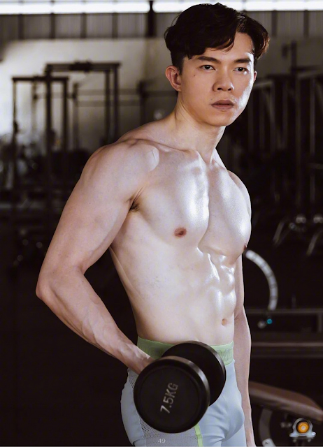 Hunt Vol. 03 | Jason Yau