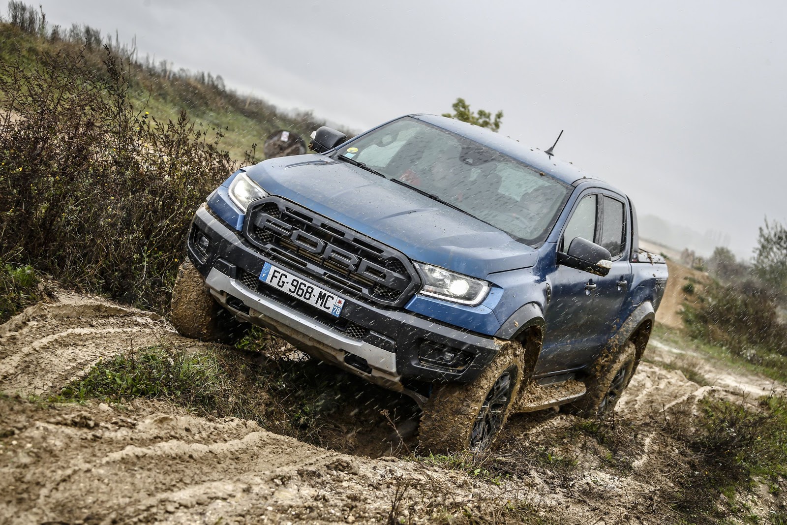 ESSAI FORD RANGER RAPTOR BI-TURBO 2.0l ECO-BLUE