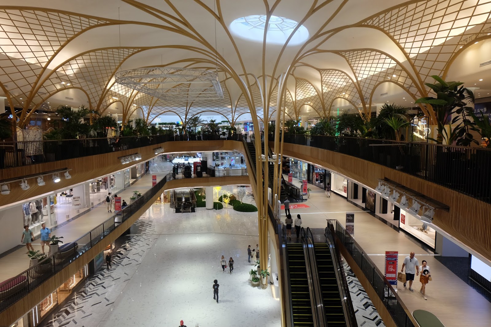 Kee Hua Chee Live!: CENTRAL PHUKET MALL IS NOW A YEAR NOW WHILE ITS ...