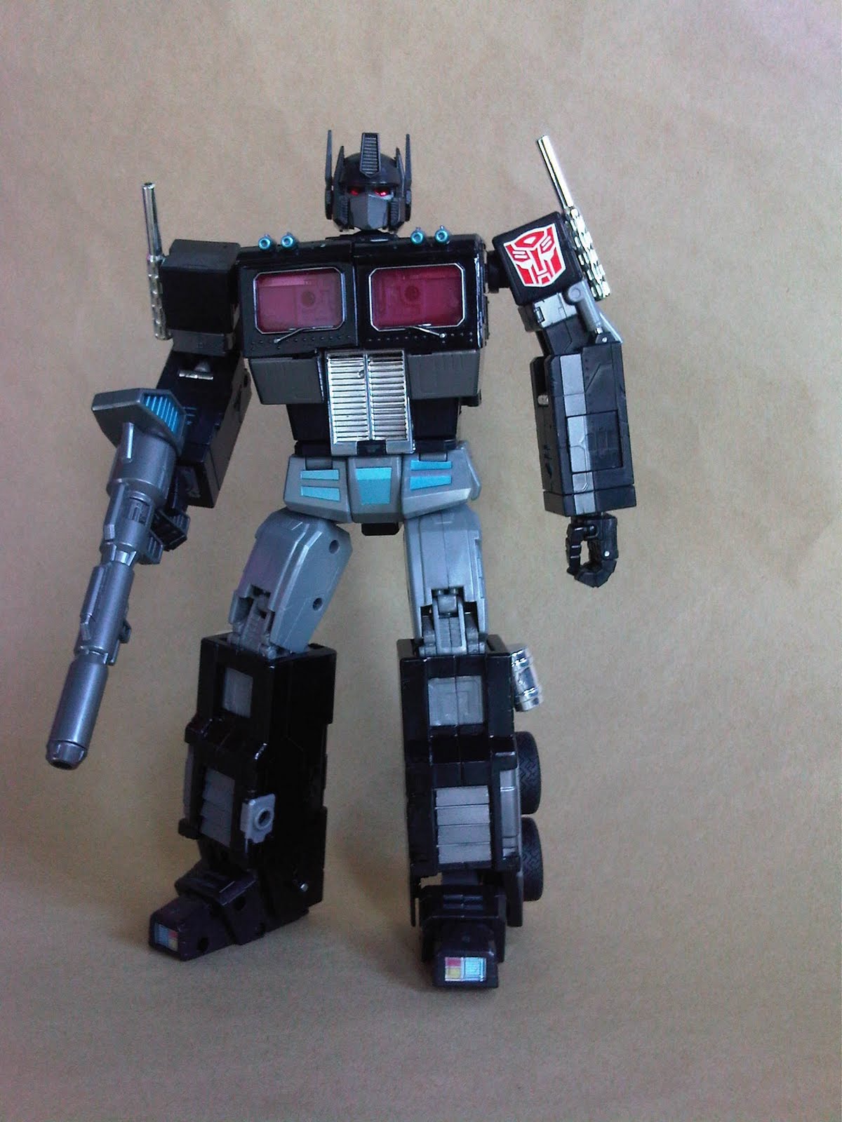 Antrex Collection: Transformers Masterpiece MP01-B Black Convoy Version