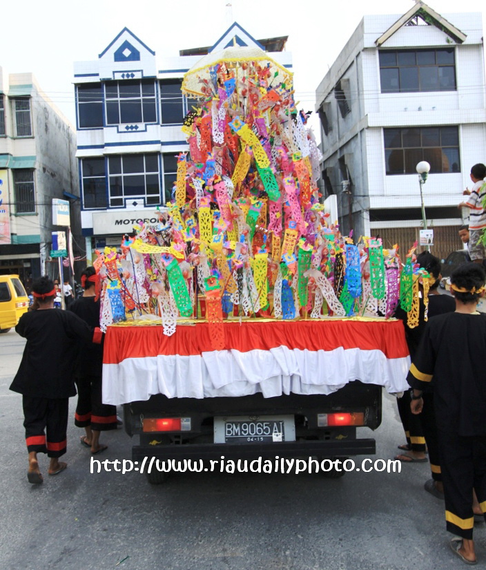 TRADISI PETANG MEGANG | RIAU DAILY PHOTO