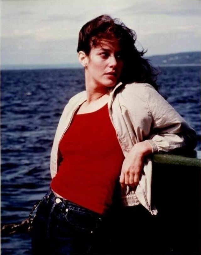 35 Portrait Photos of Debra Winger in the 1970s and ’80s ~ Vintage Everyday