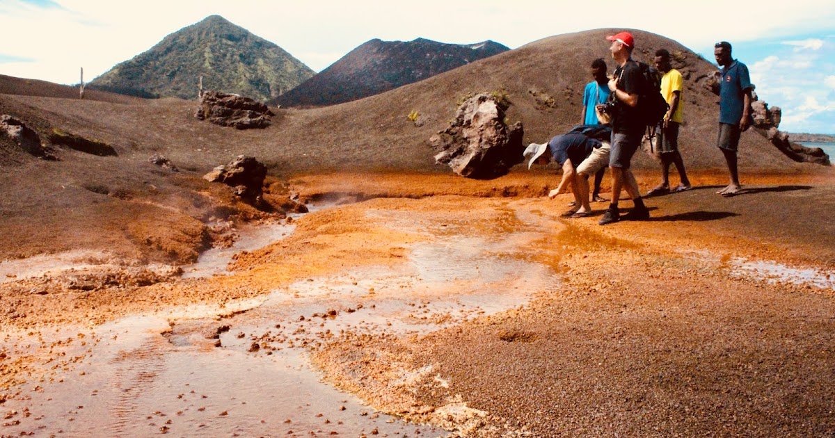 PNG: All You Need To Know About the Tavurvur Volcano Hike - Vikingess ...