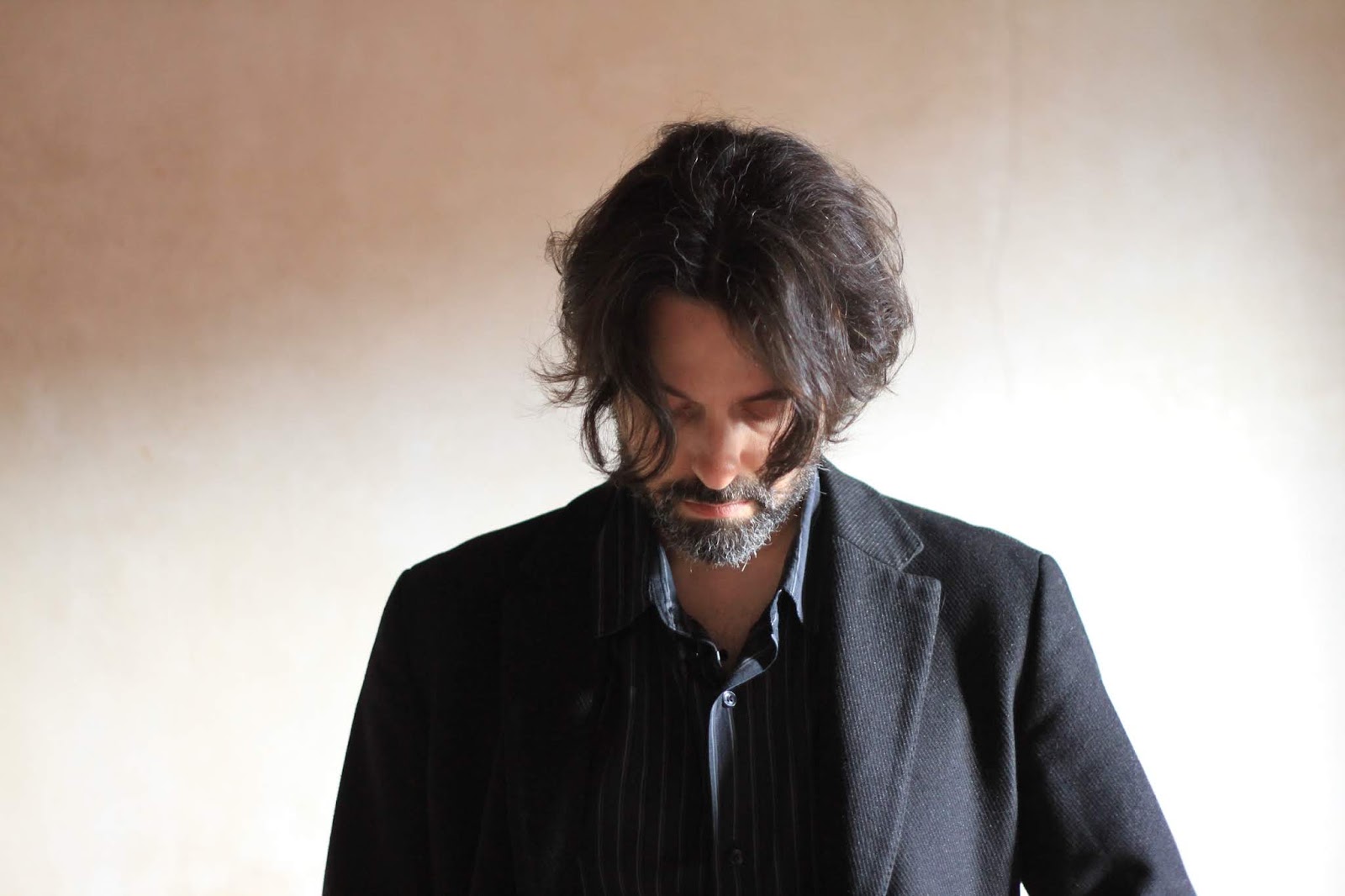 Andrés Neuman: «La toma de conciencia del cuerpo es tan social como la ...