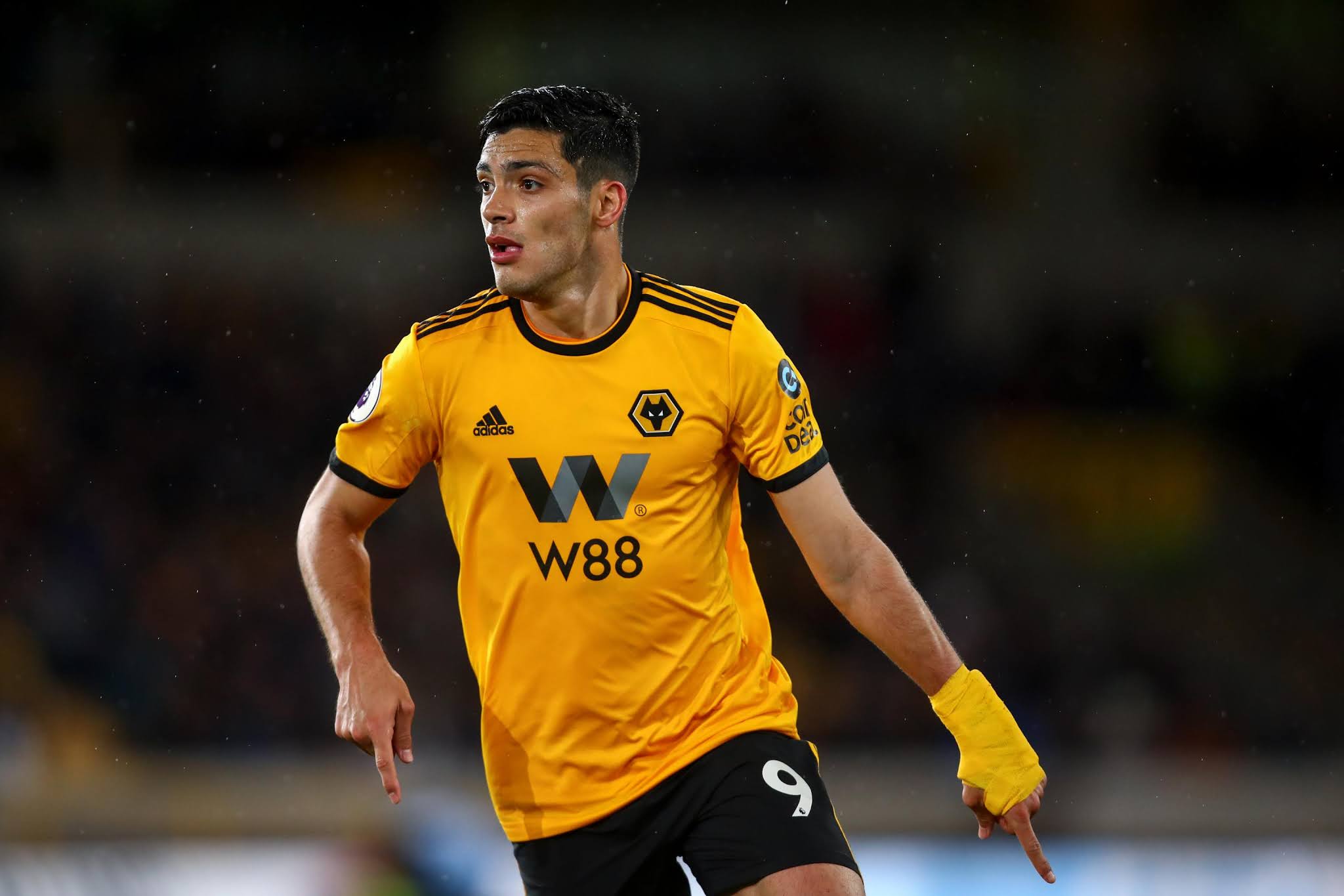 Jimenez 'on his way' to Man Utd