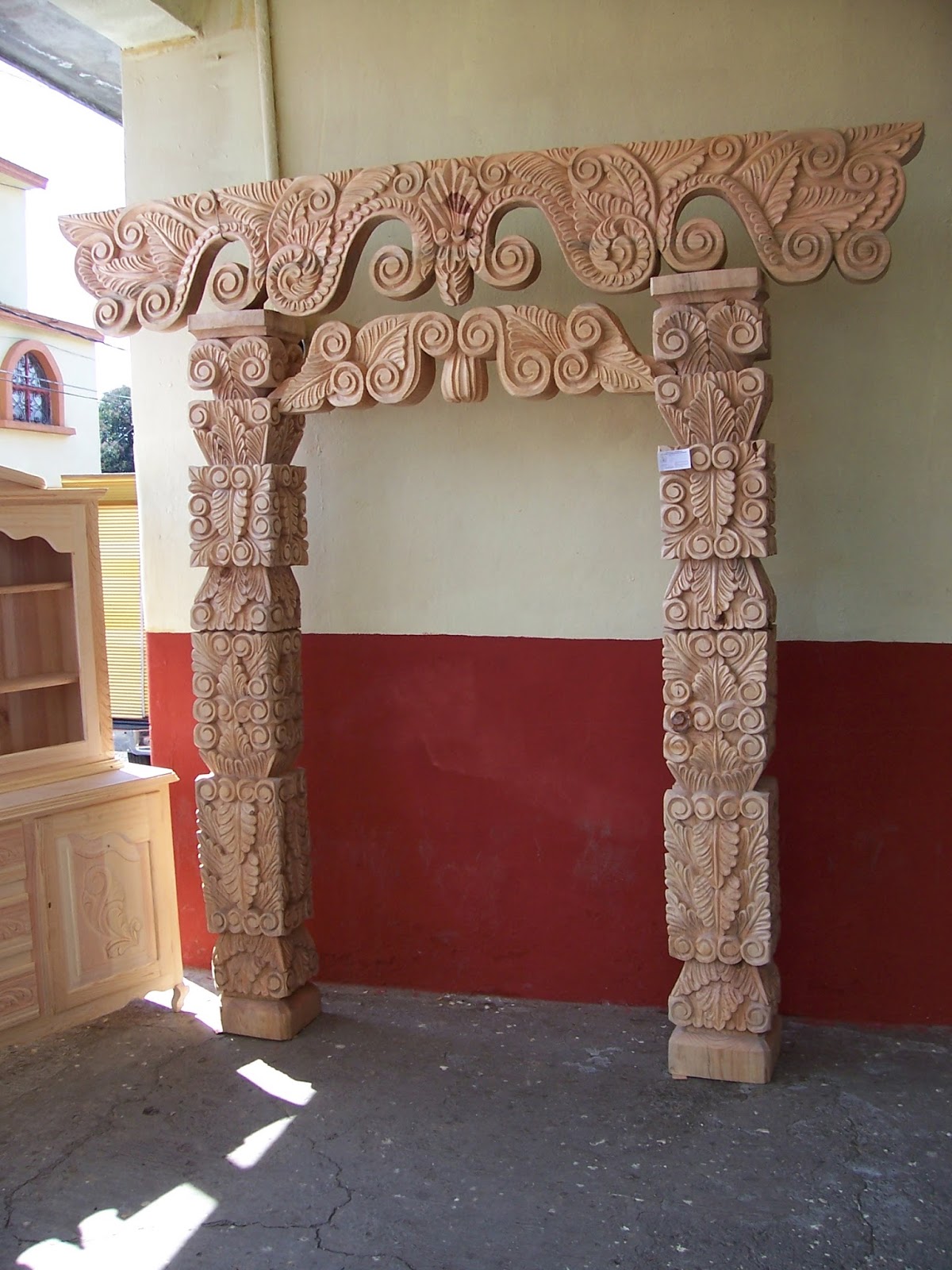 Columnas de Madera Tallada: Columnas de Madera Tallada a Mano y Muebles ...