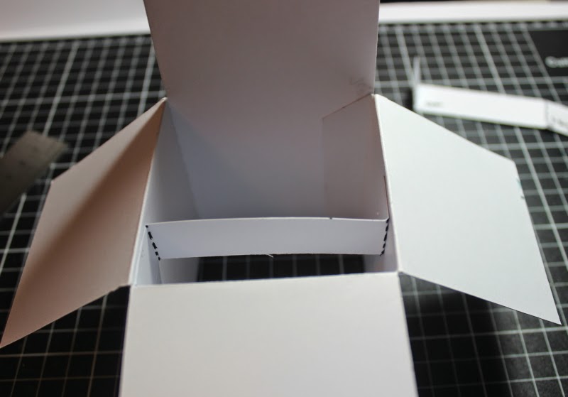 ANNETTE IN OZ: Card In A Box Tutorial