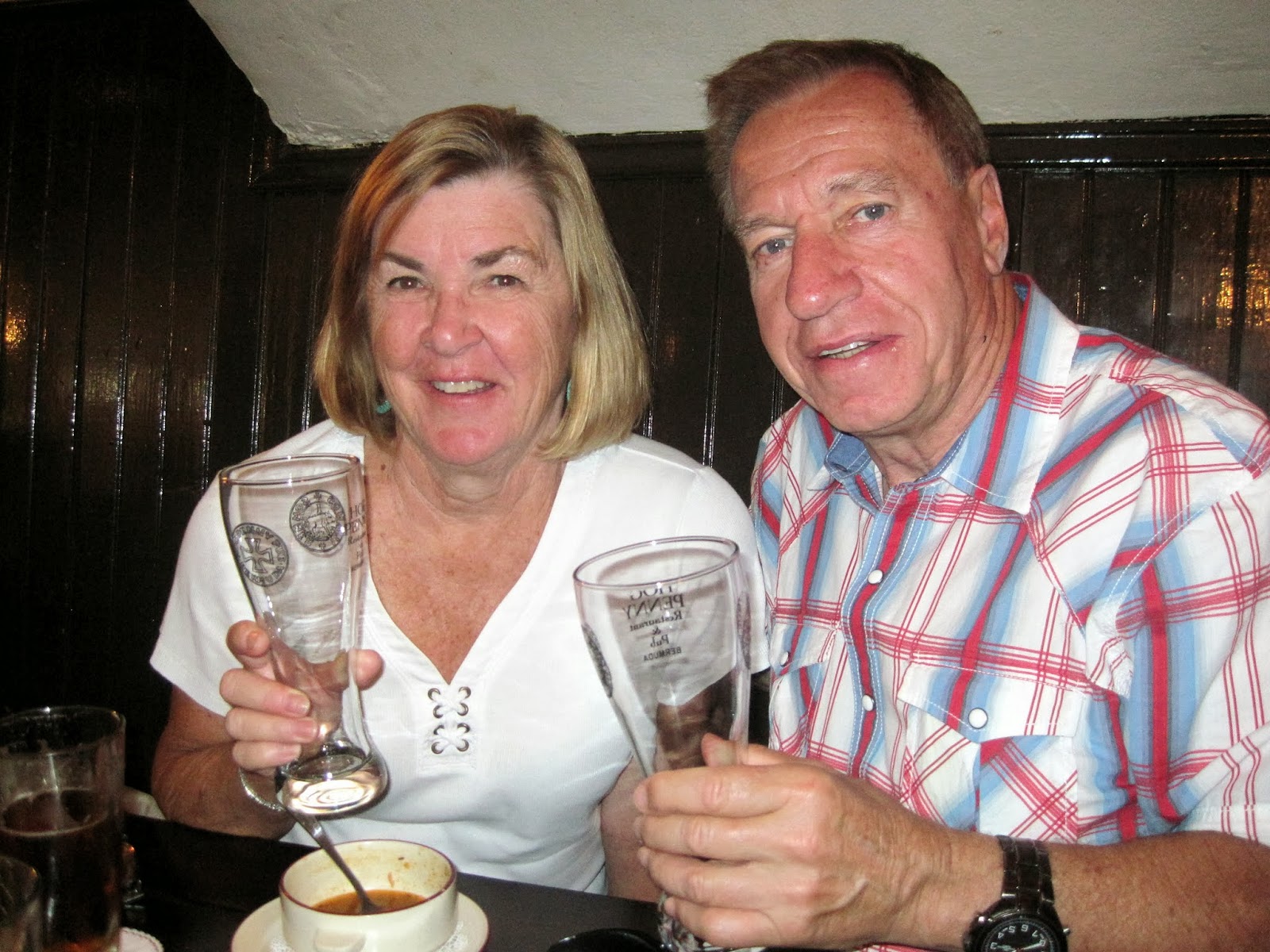 The PubScout: Bermuda's Hog Penny Pub