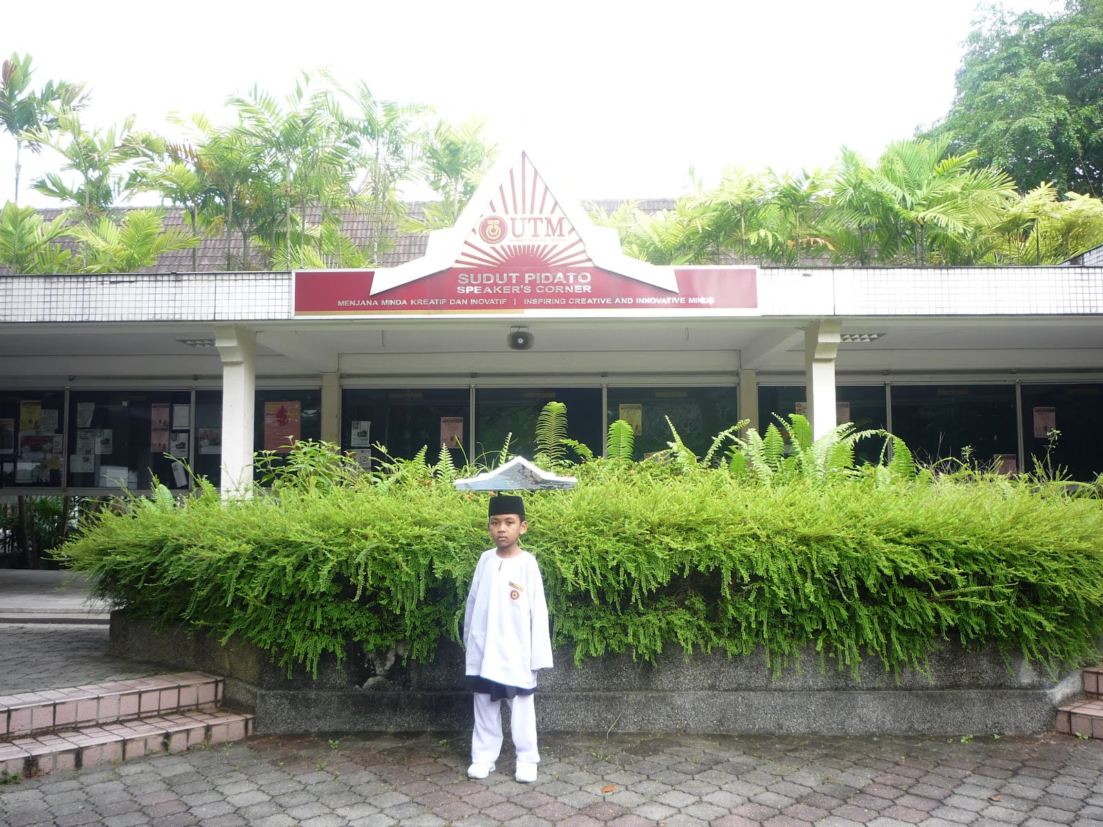 dhiah ss501: MASJID SULTAN ISMAIL,DEWAN SULTAN ISKANDAR, UTM,UNIVERSITI ...