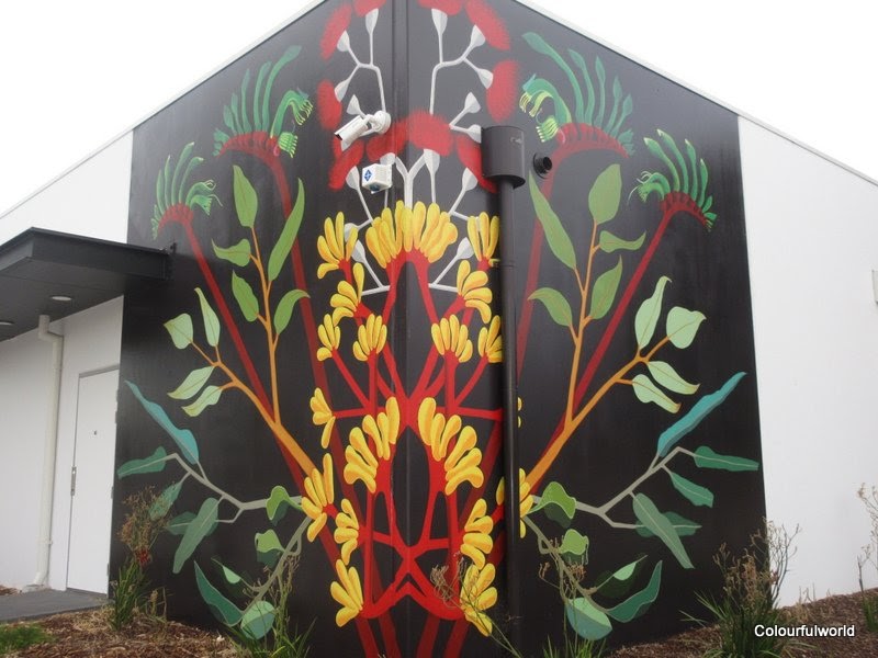 COLOURFULWORLD: Monday Mural - Native flowers VIII