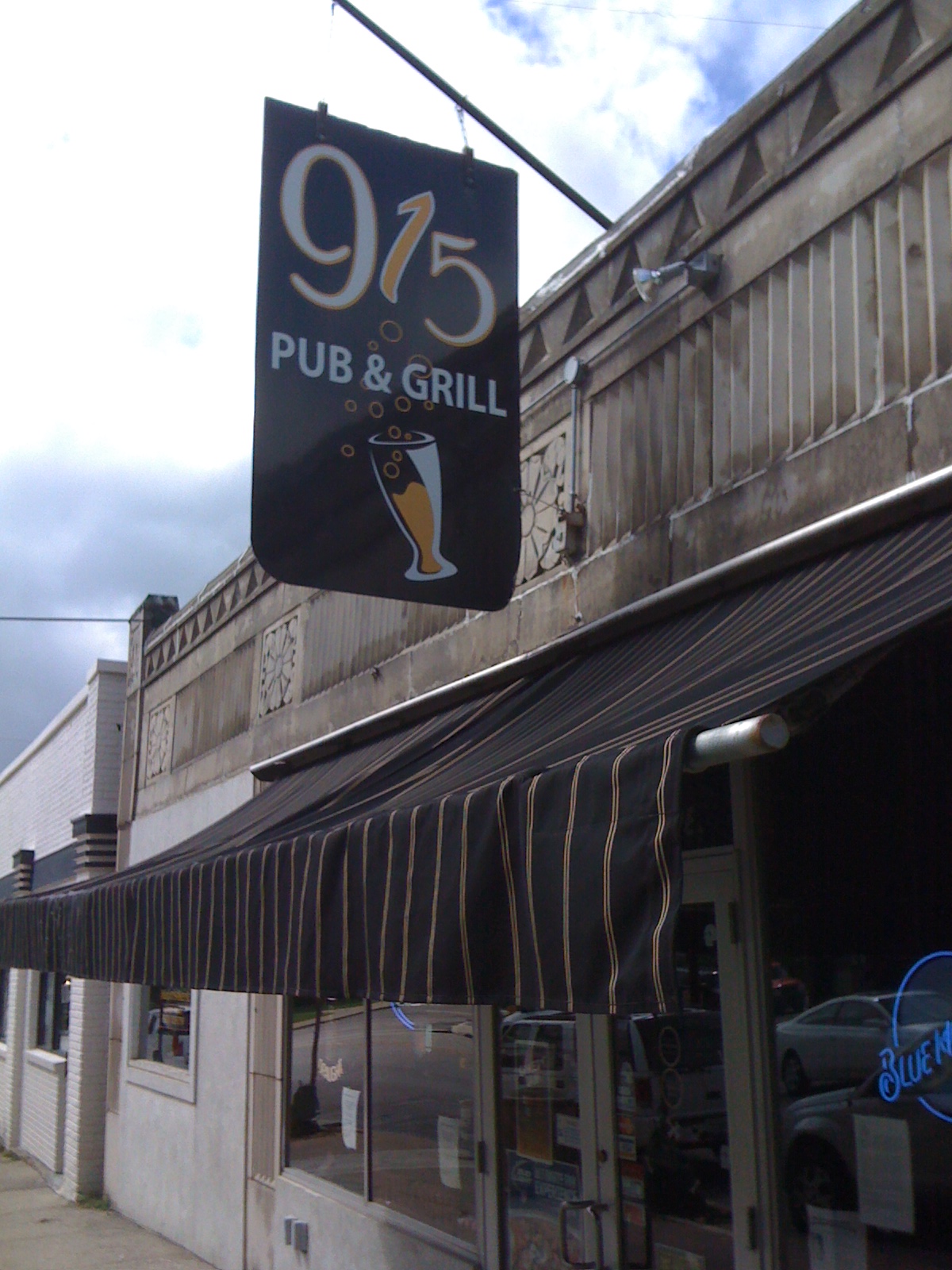 Turnerbudds Burger Blog: 915 Pub and Grill