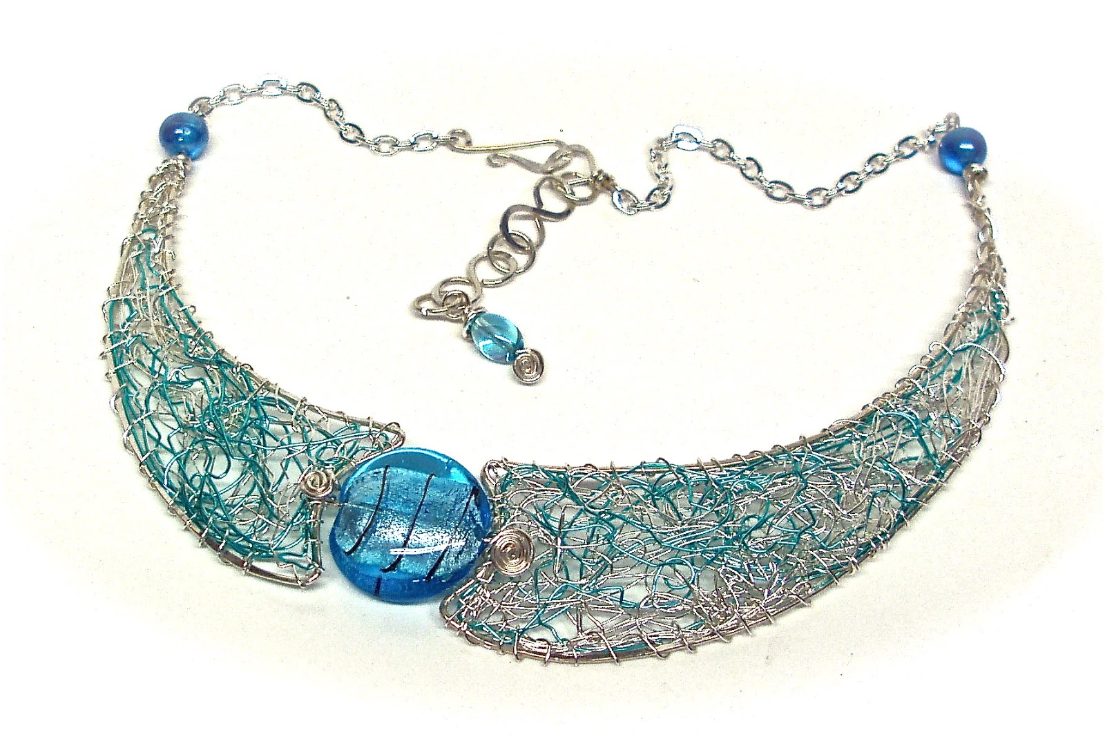 WireWorkers Guild: SCRUNCHED WIRE COLLAR NECKLACE