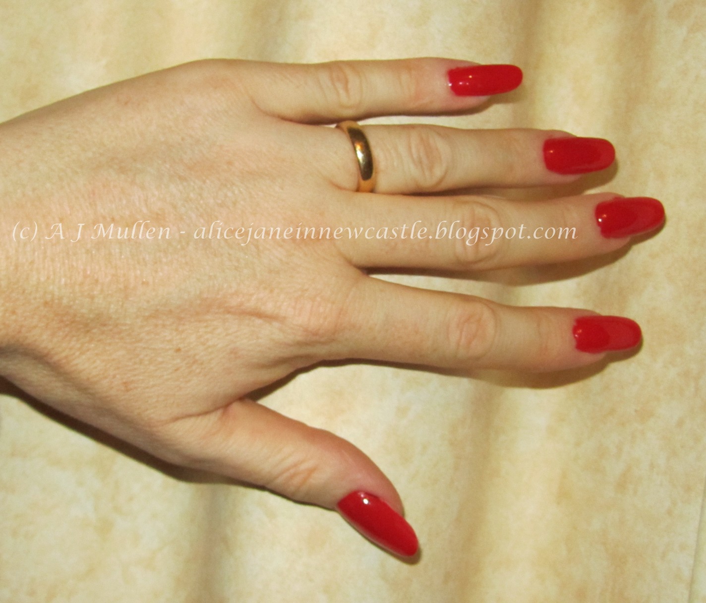 Alice Jane in Newcastle: Bright red nails at work - revisited