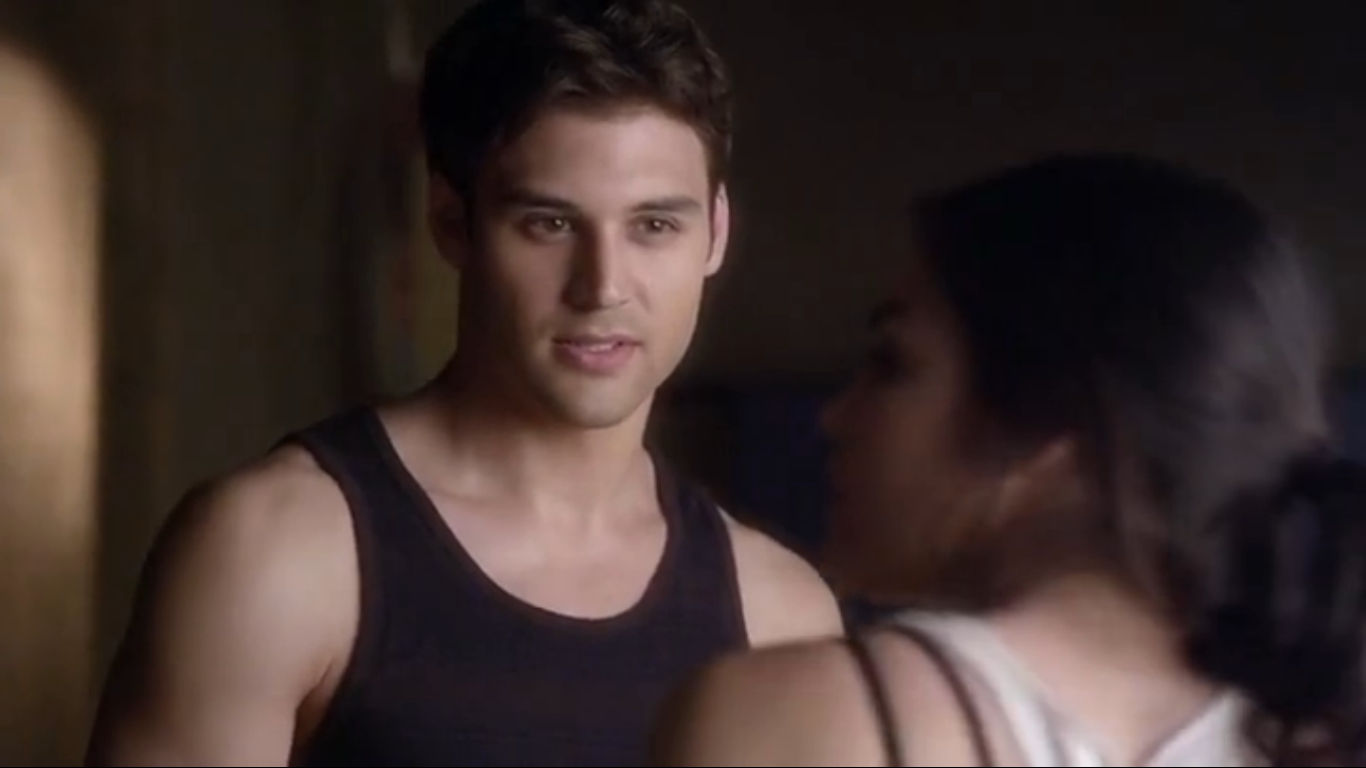 Ryan Anthony Guzman: Jake of Pretty Little Liars (Ryan Guzman ...