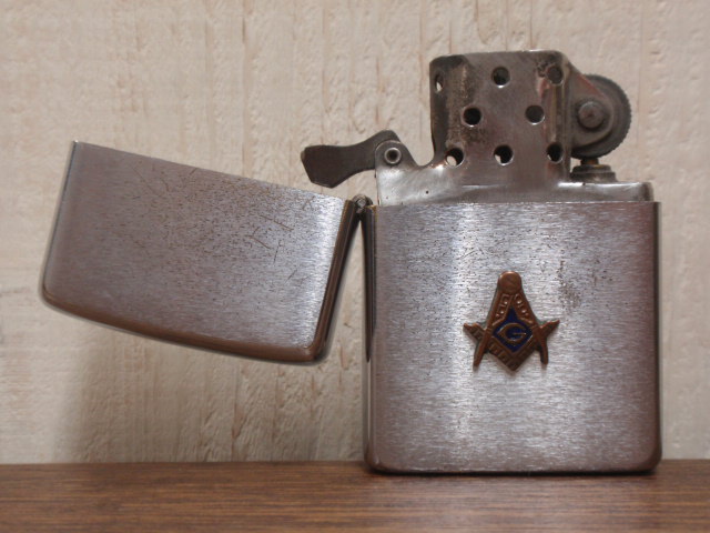 LITTLE REATA: Late 1960's Masonic Plate ZIPPO Lighter