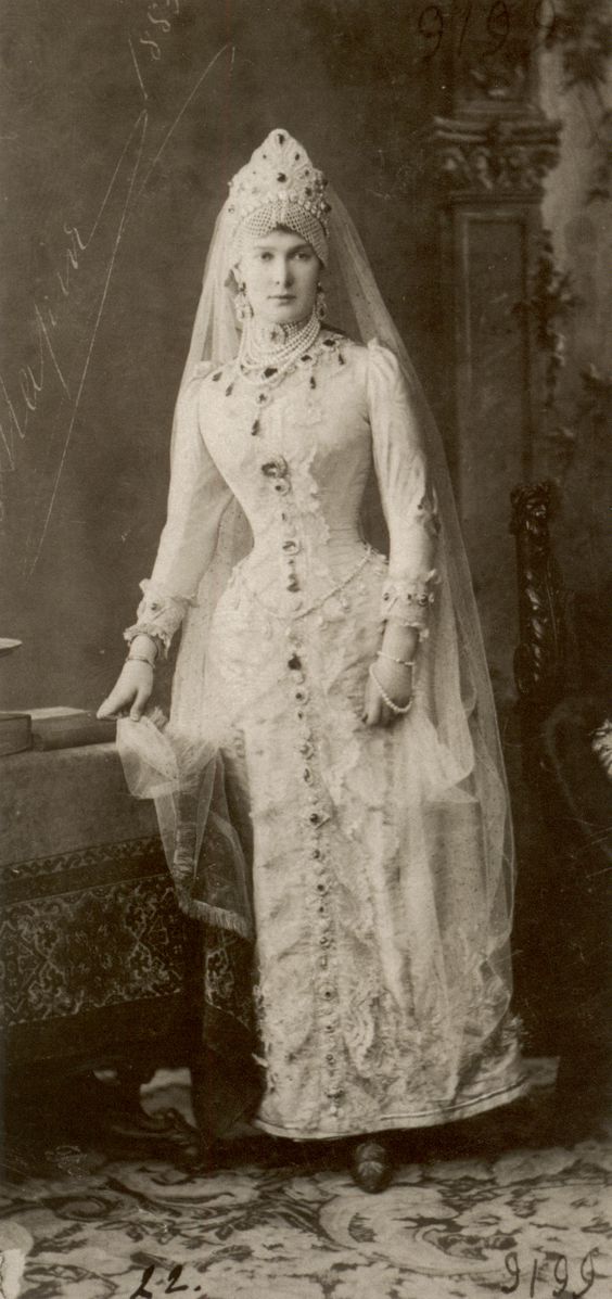 Königliche Juwelen: Saphir Kokoschnik von Maria Pawlowna Großherzogin ...