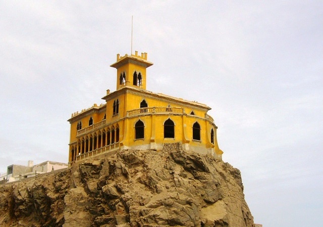 IMAGENES Y TEXTOS SELECTOS: LOS CASTILLOS DEL PERU - IV PARTE