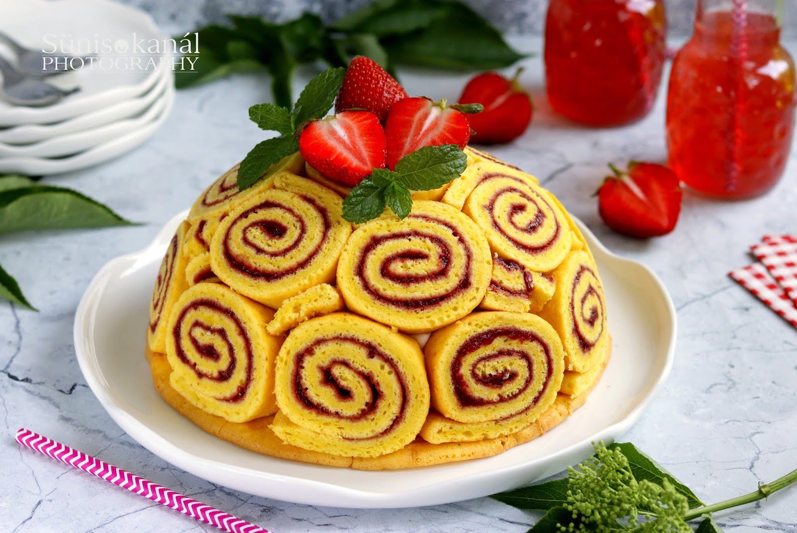 Sünis kanál: Epres Charlotte torta