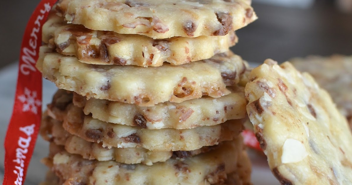 Playing with Flour: Almond Roca shortbread