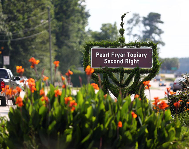 Artist of the day: Artist of the day, July 18, 2020: Pearl Fryar, an ...