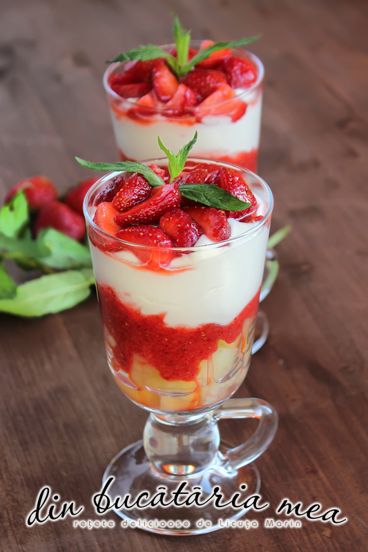 Din bucătăria mea: Desert cu capsuni, ananas si crema de branza