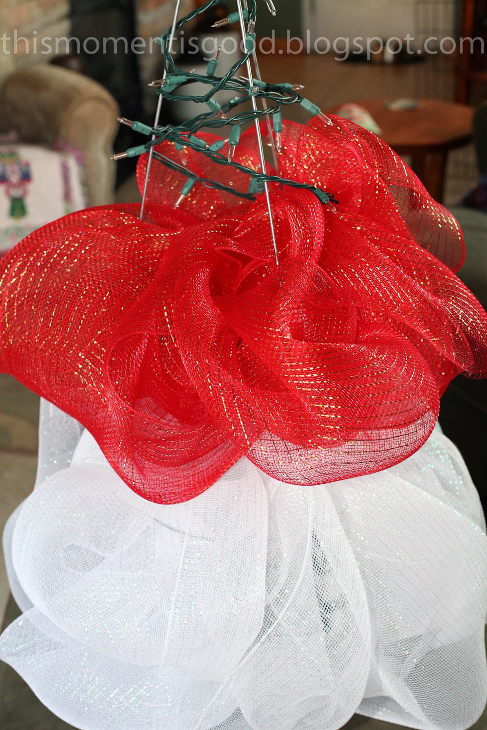 LIGHTED MESH CHRISTMAS TREE... | Loom Knitting by This Moment is Good!