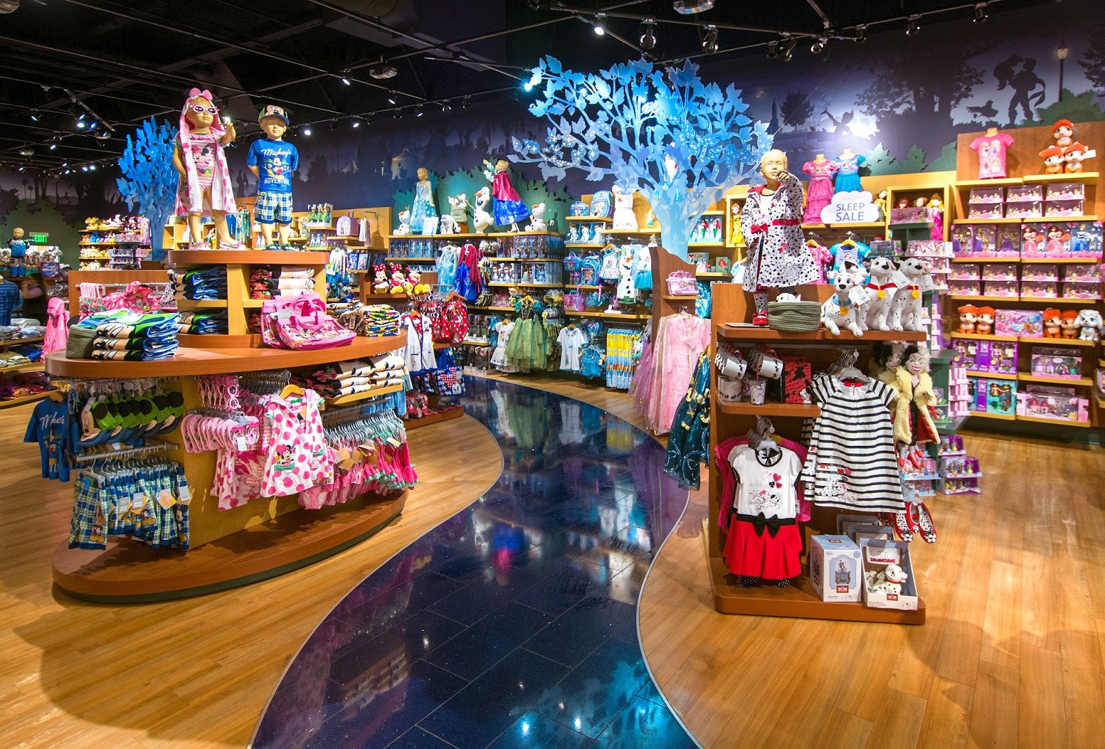America News www.americanewses.com: DISNEY STORE CELEBRA SU 28O ...