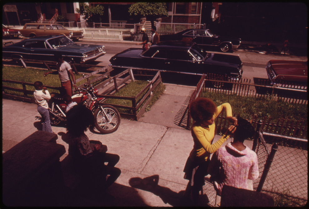 40 Color Photographs Capture Everyday Life of Chicago's African ...