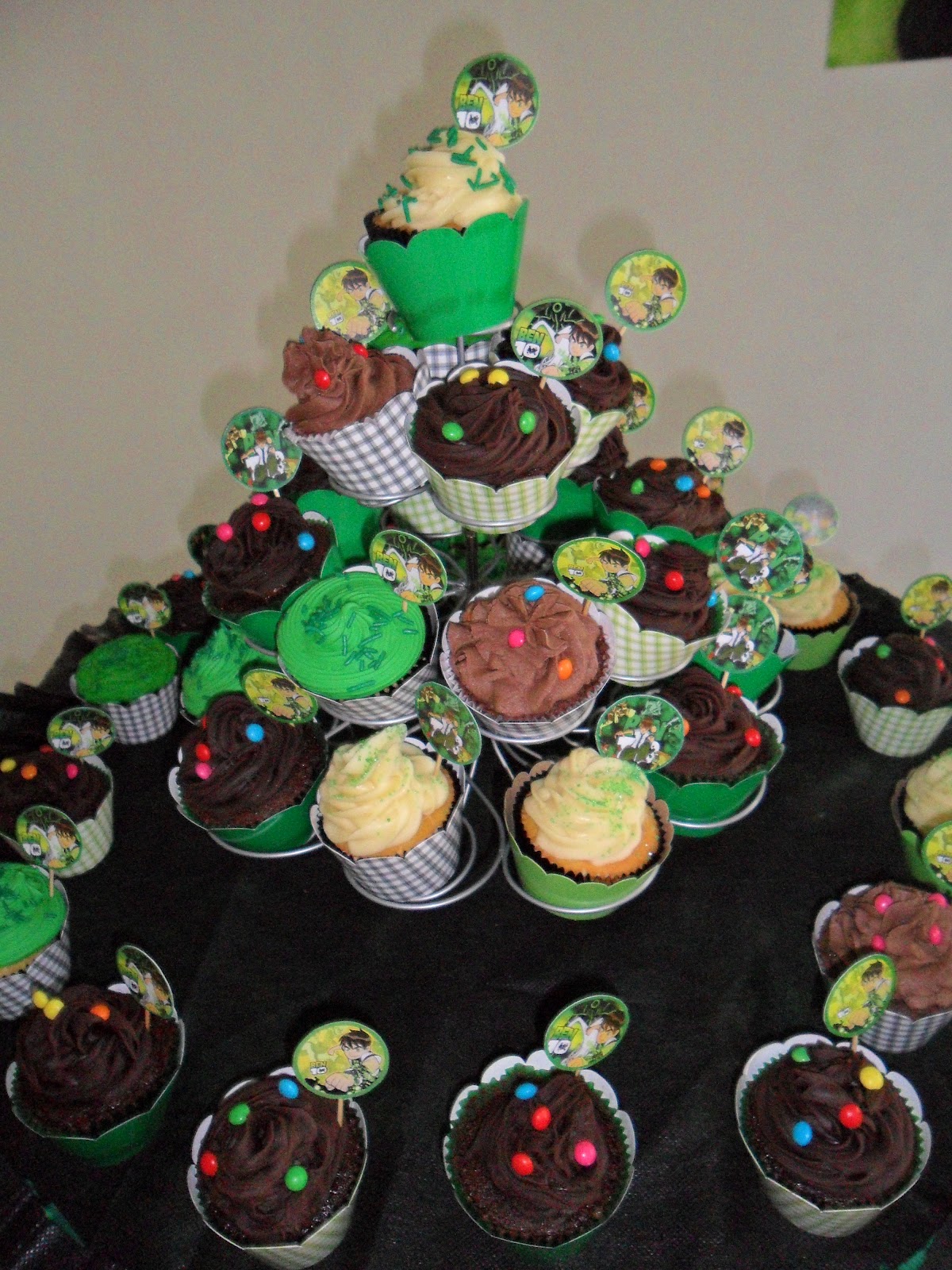 Mary Cake: CupCakes do BEN 10!
