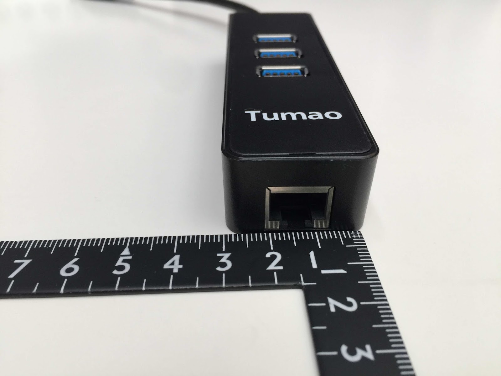 Tumao 有線LANアダプタ LANRJ45と3ポートUSB3.0拡張 1000BASE-Tまで高速安定データ転送 ライバ内蔵型 ブラック