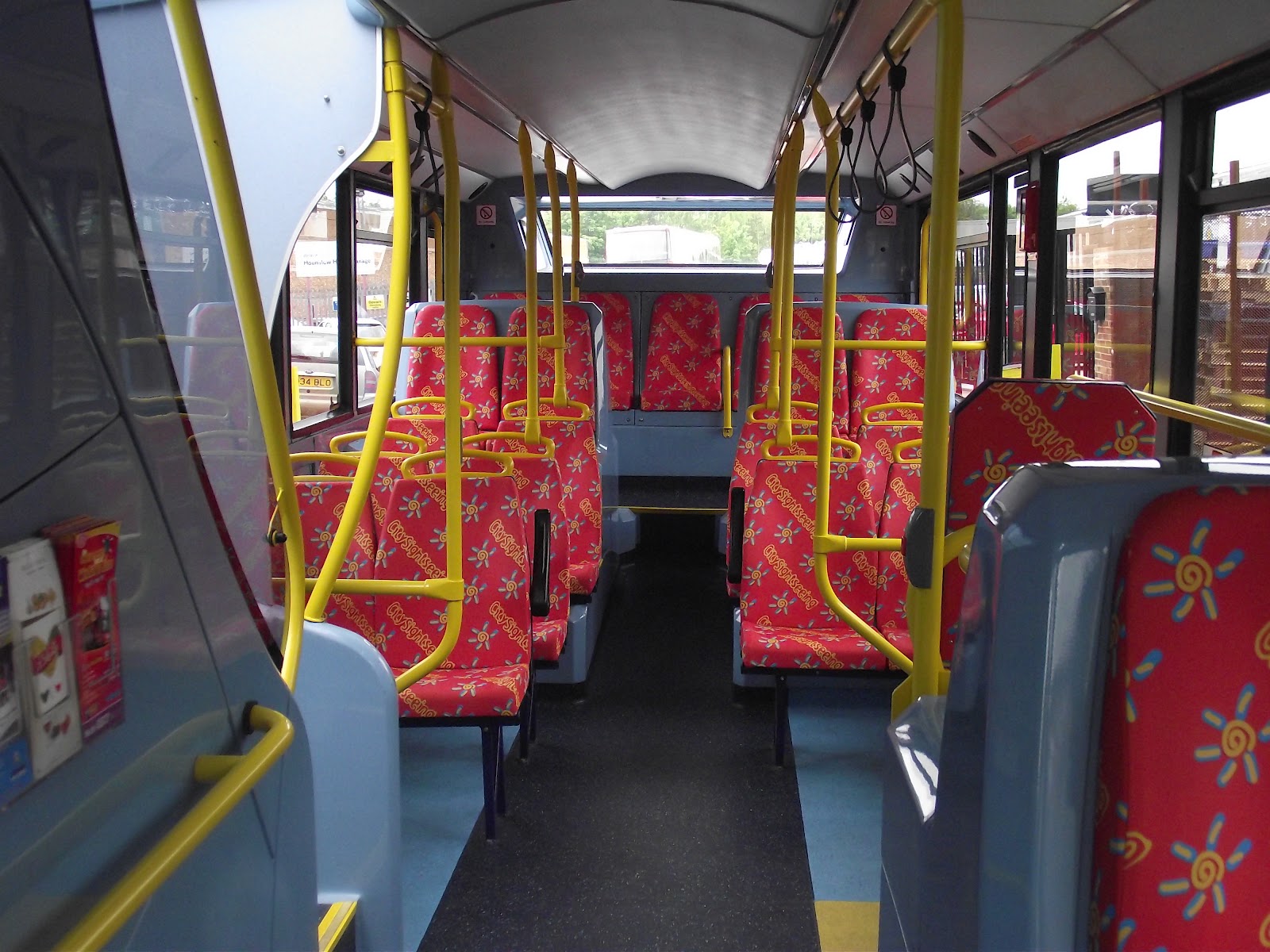 The Circle of London : The original Volvo B9TL MCV (AE60GRU)