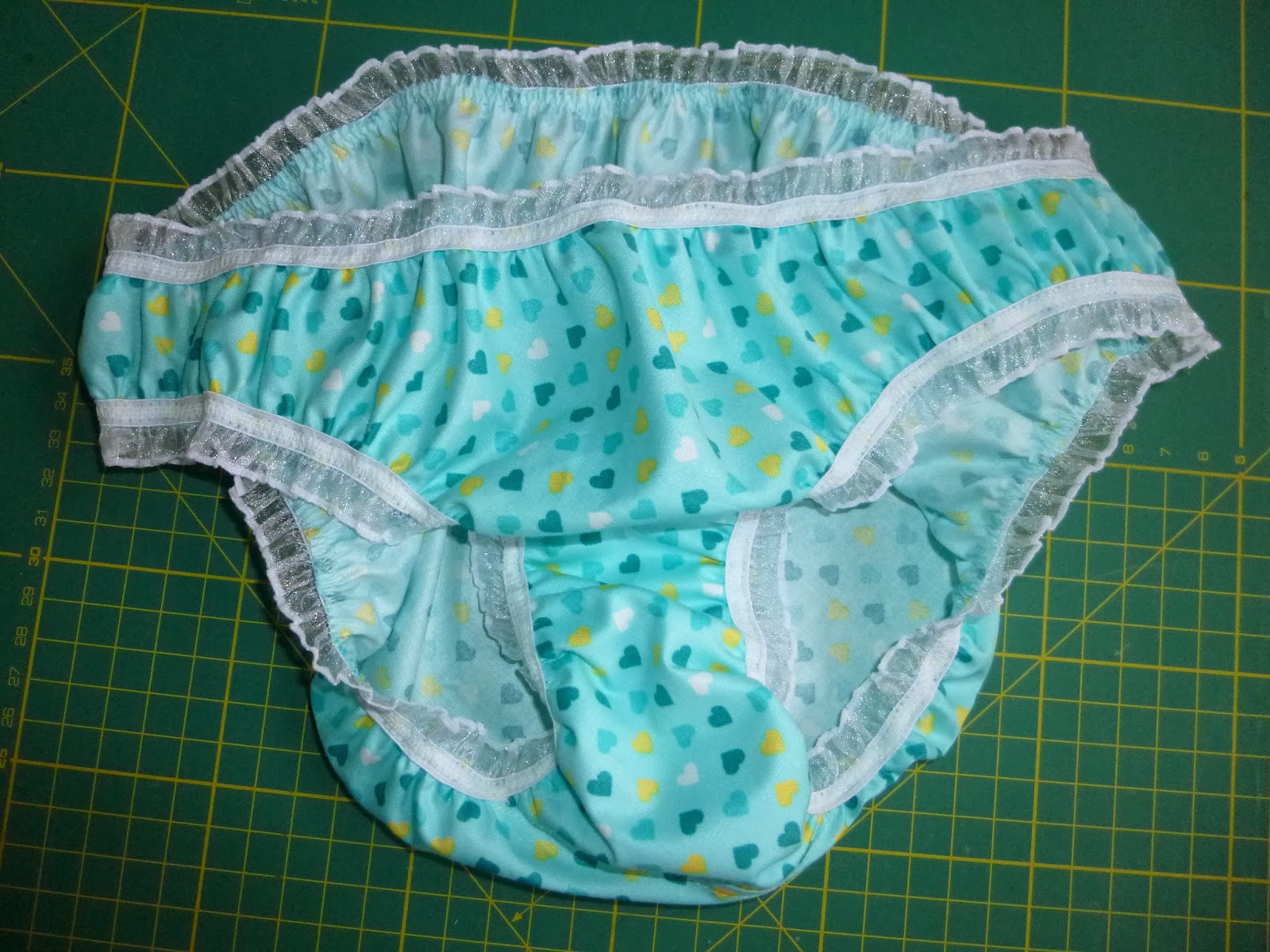 Hints and Tips on Sewing Knickers | fabric & flowers