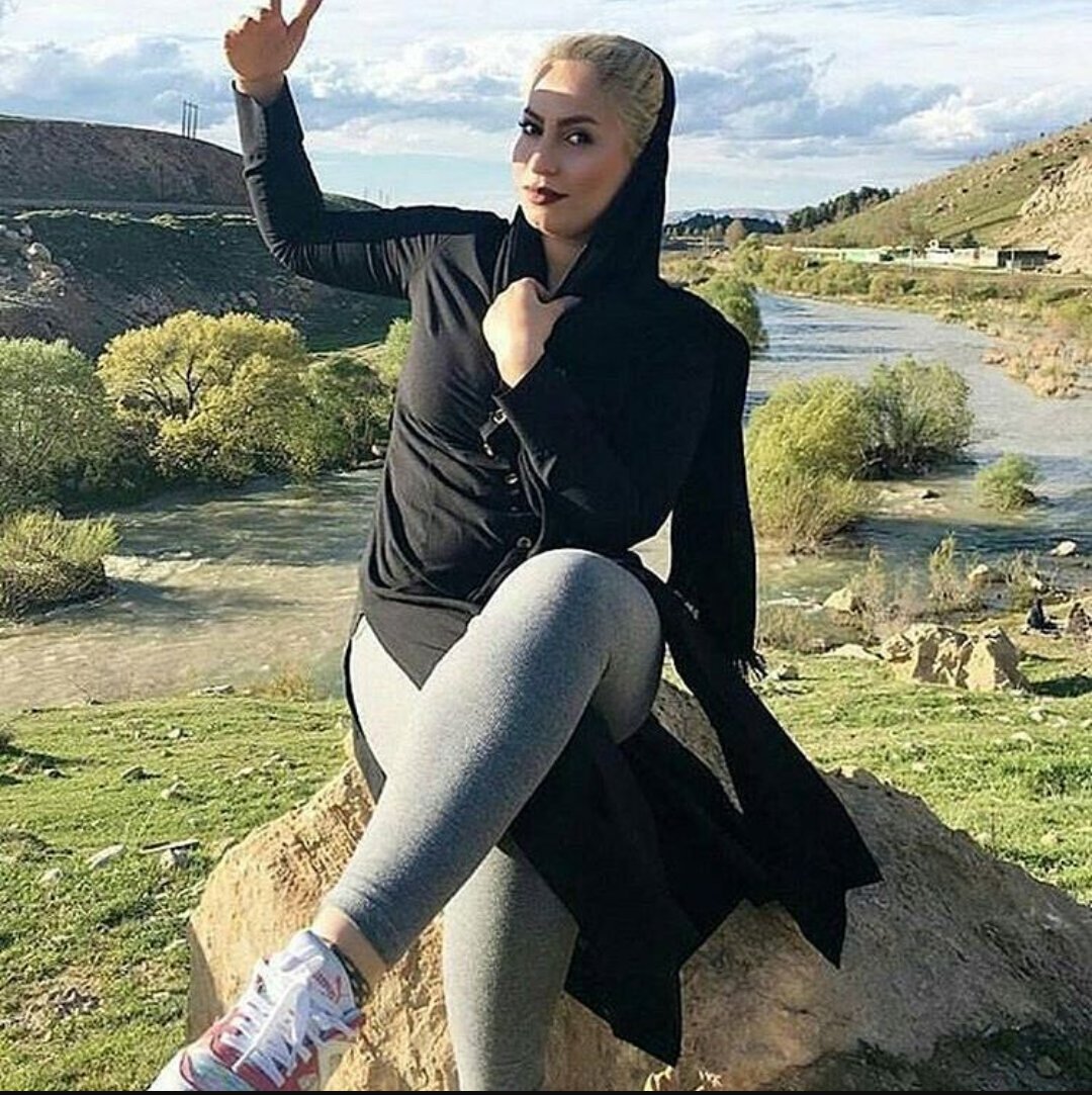 اجمل بنات ساخنات أفكار خلفية