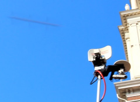 UFO mania: Skyfish Flying rod ufo captured on cam in Boston