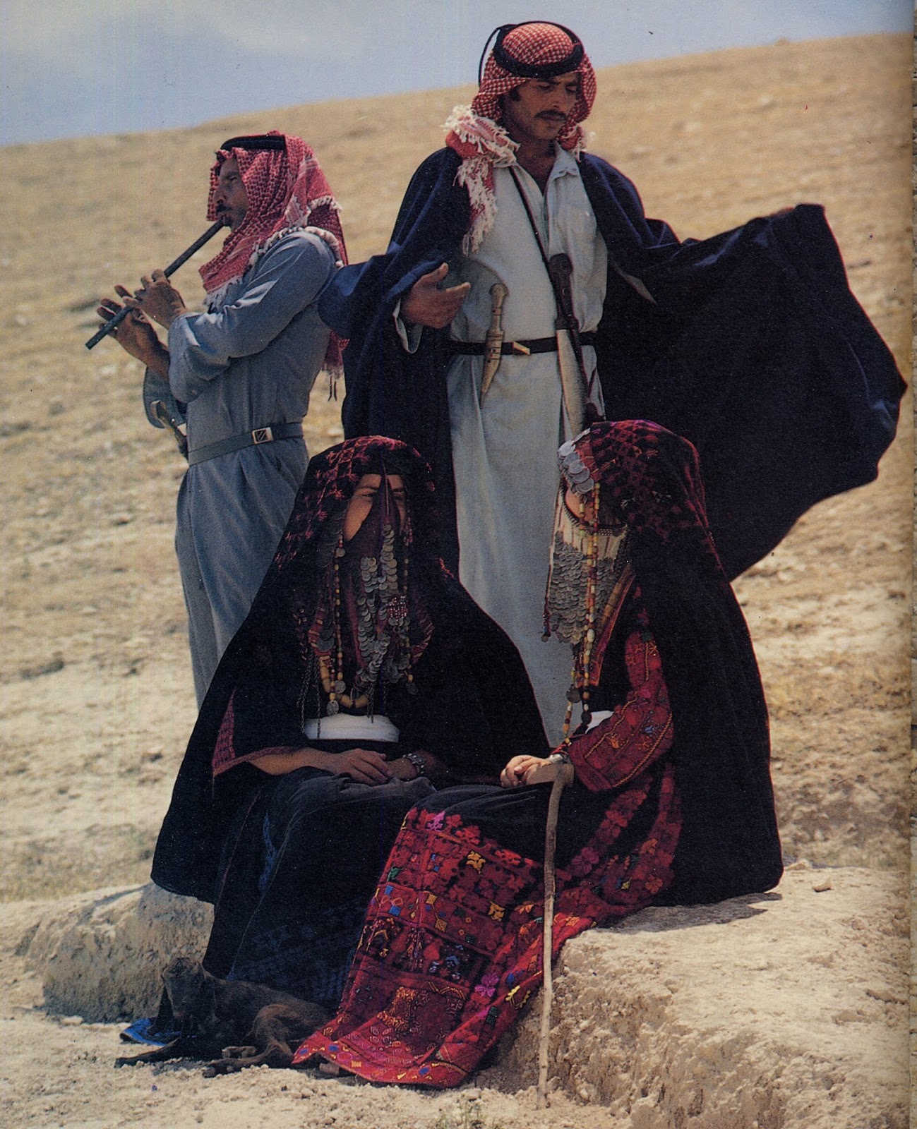 FolkCostume&Embroidery: Jean's Palestinian/Bedouin thobe