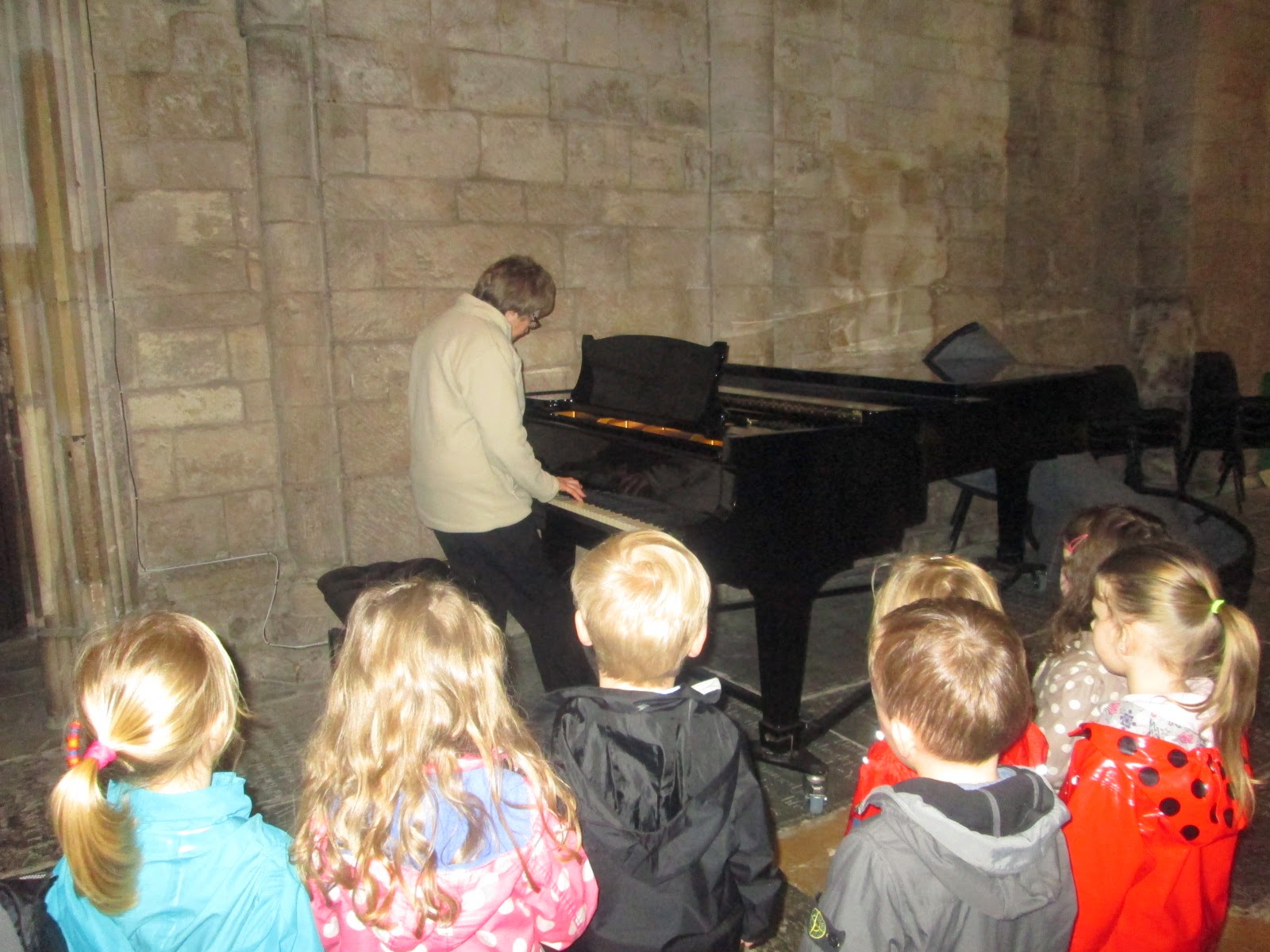 Mitton Manor Pre-School and After School Club: Visit to Tewkesbury Abbey
