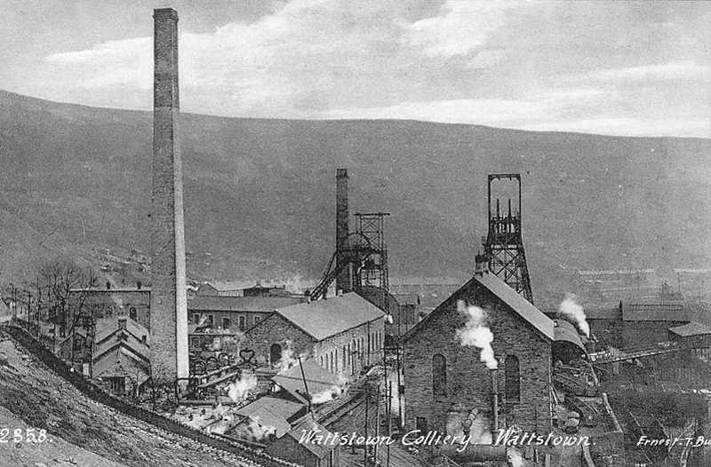 Wattstown School Clipart