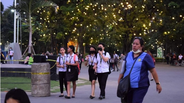 DILG: Students banned in malls, market and public places following ...