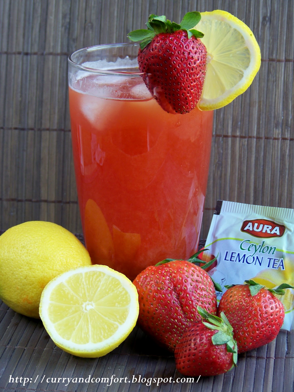 Kitchen Simmer: Strawberry-Lemon Iced Tea