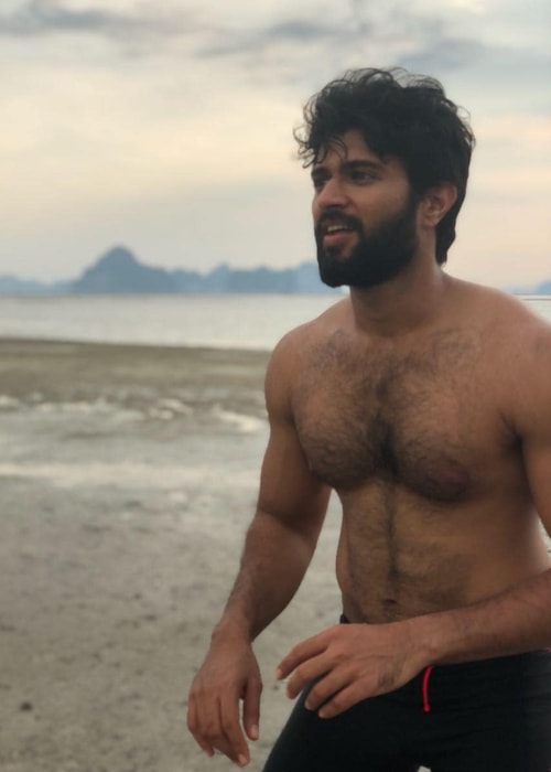Shirtless Bollywood Men Vijay Deverakonda Shirtless